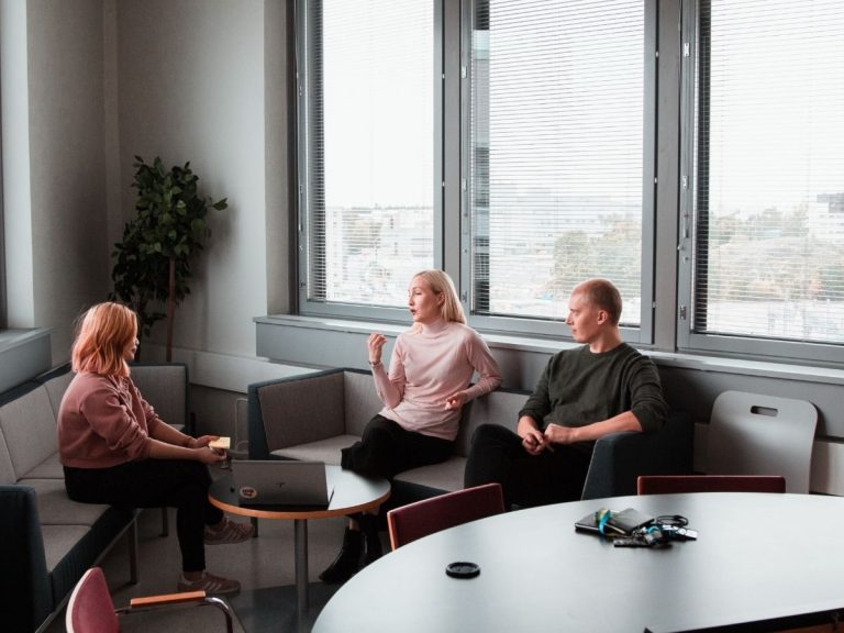 Listening Well: How to Lovingly Listen to Small Group Members · College ...